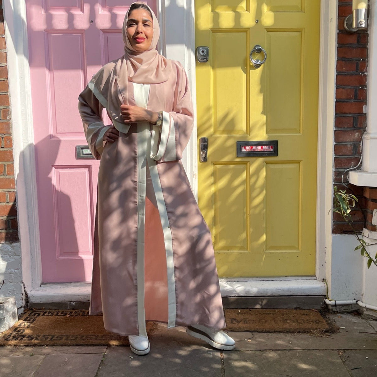 OPEN ABAYA LIGHT BLUSH/CREAM – Husna Collection